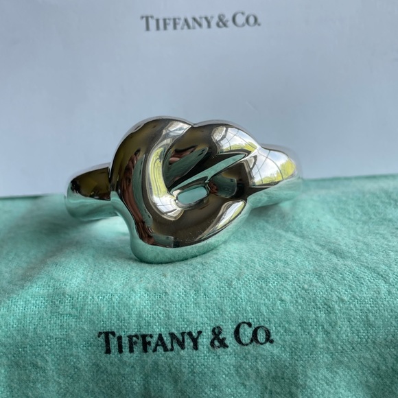 Tiffany & Co. | Jewelry | Tiffany Co Elsa Peretti Knotted Heart Cuff ...